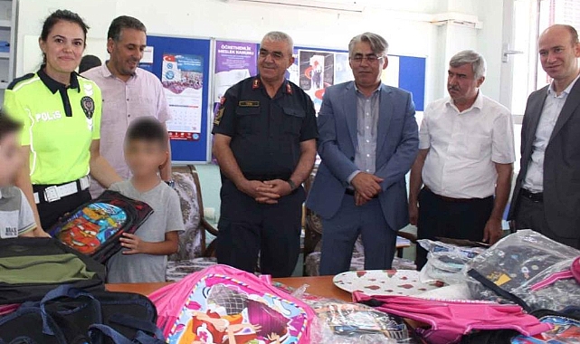 KÖYCEĞİZ İLÇE EMNİYET MÜDÜRÜ SELÇUK ÖZDEMİR’DEN ÖRNEK DAVRANIŞ - Genel ... KÖYCEĞİZ İLÇE EMNİYET MÜDÜRÜ SELÇUK ÖZDEMİR’DEN ÖRNEK DAVRANIŞ - Genel ...